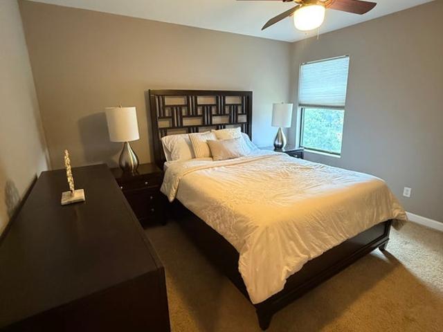 Room for rent/ Furnished