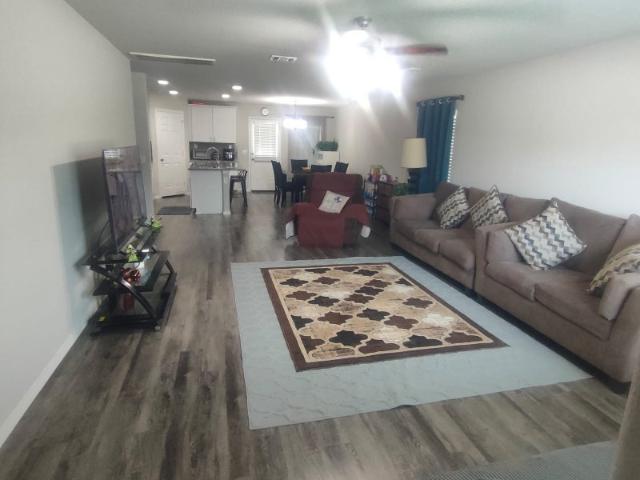 Room for rent furnished