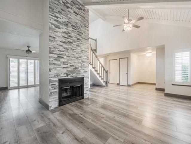 Room for rent Fair oaks