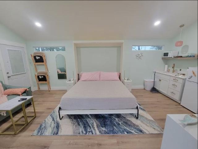 Room for Rent – Friendly Household