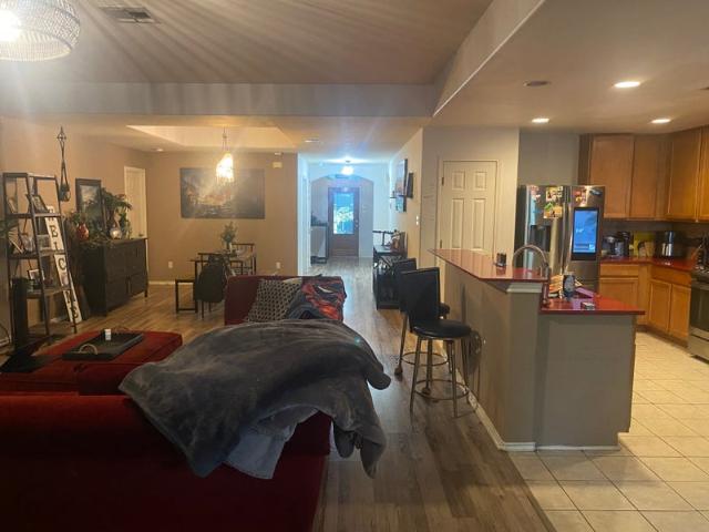 Room for Rent in My 4 Bedroom House