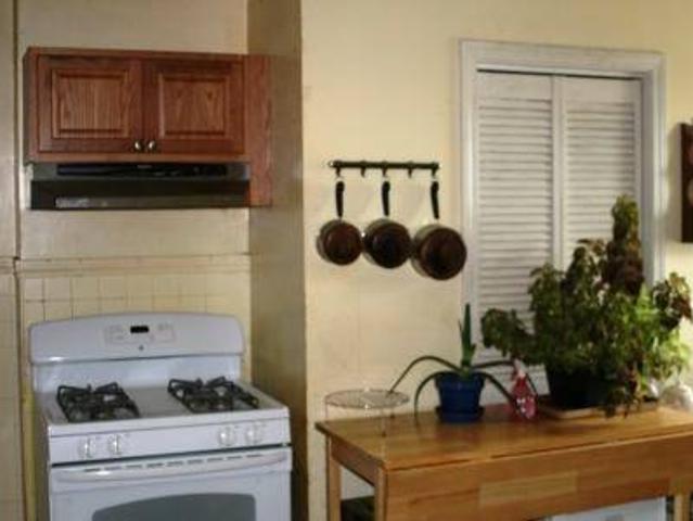 Room for rent in mature household