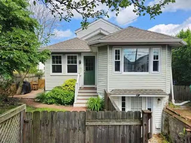 Room for rent in Medford