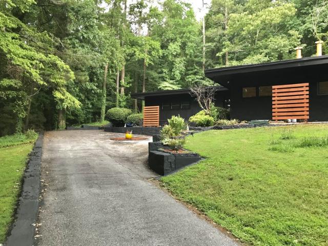 Room for Rent in Mid Cent Mod House