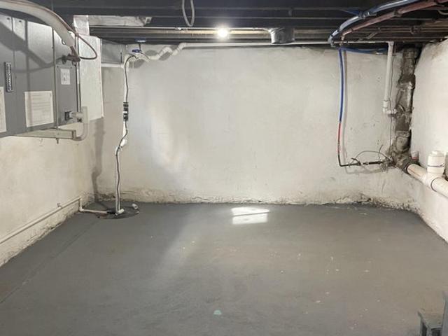 Room for rent in nice neighborhood