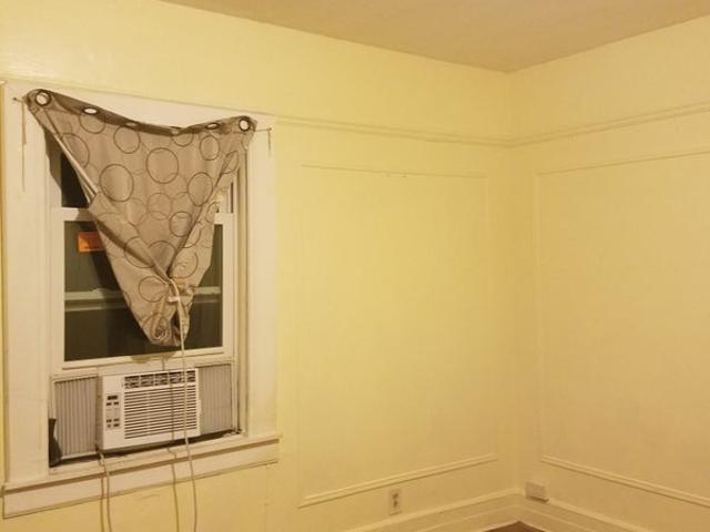 Room for rent in North Bronx