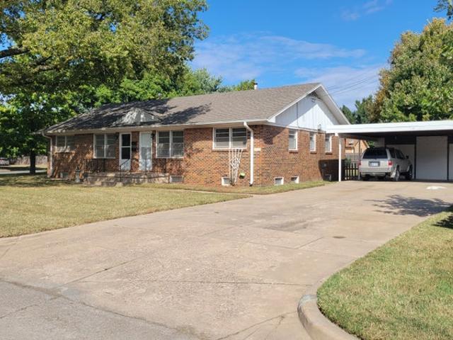 Room for rent in North Riverside Util included