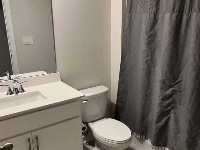 Room for rent in Oakdale AVL now