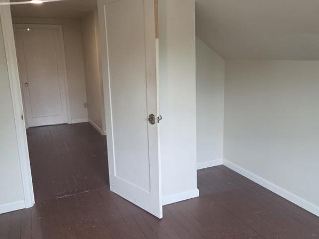 Room for rent in old farmhouse in the country