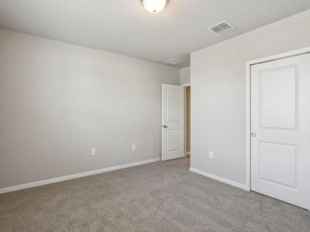 Room for rent in Auburndale