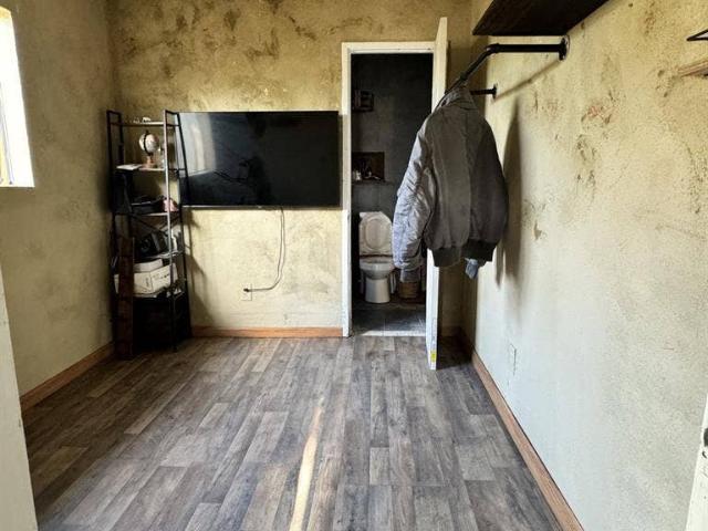 Room for rent in a 2 bedroom house