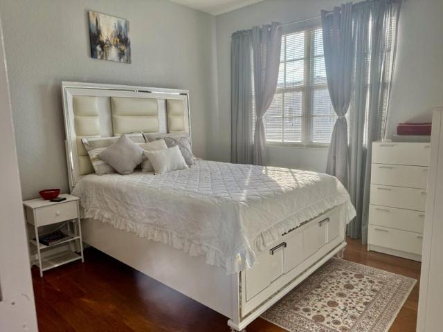 Room for rent in a safe and quiet gated community