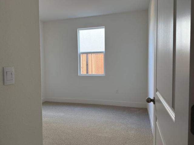 Room for rent in a single family home
