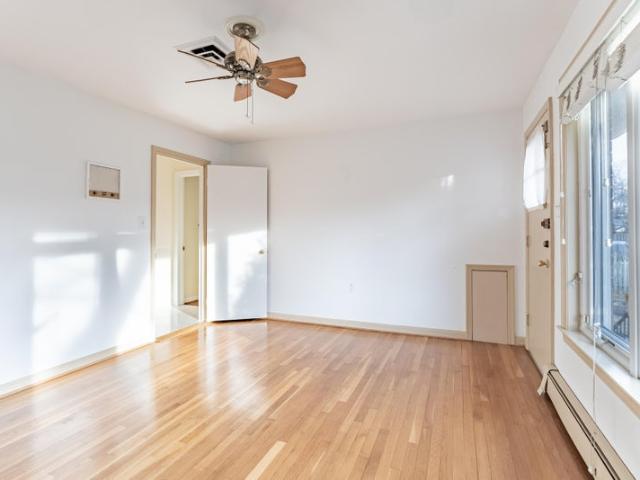 Room for Rent in Alexandria with Private Entrance