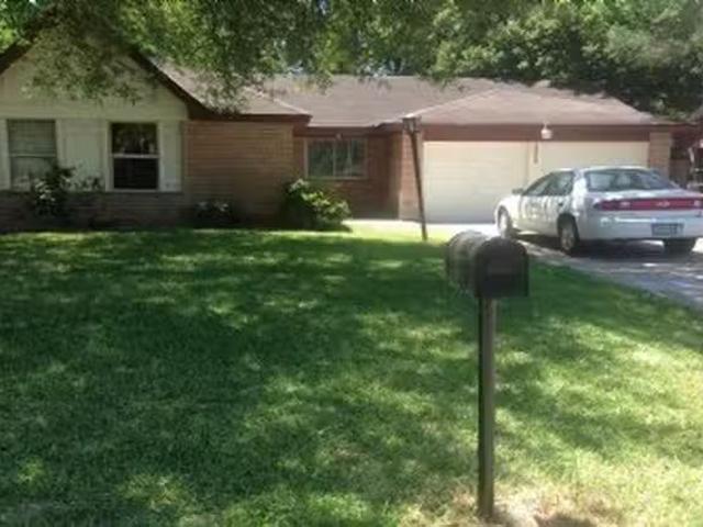 Room for rent in Alief
