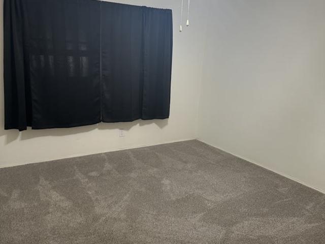 Room for rent in Anaheim