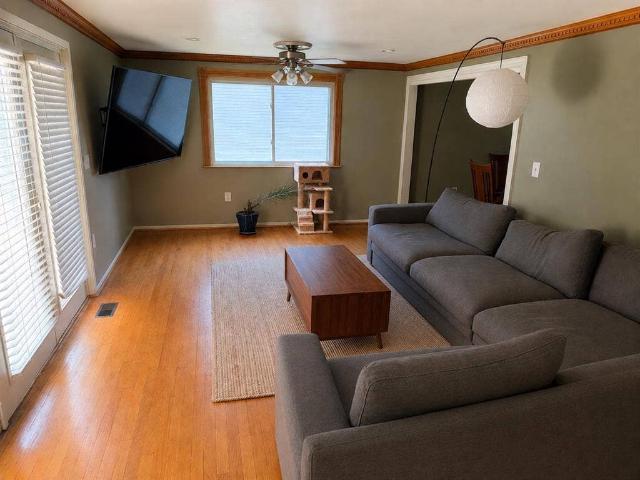 Room for Rent in Burke, VA!