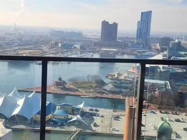 Room for rent in Baltimore Central
