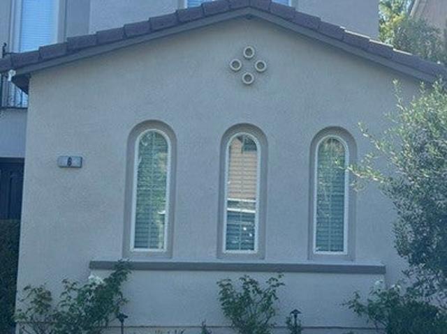 Room for rent in beautiful Ladera Ranch home!