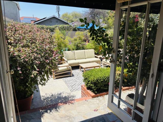 Room for Rent in Beautuful Talmadge Home