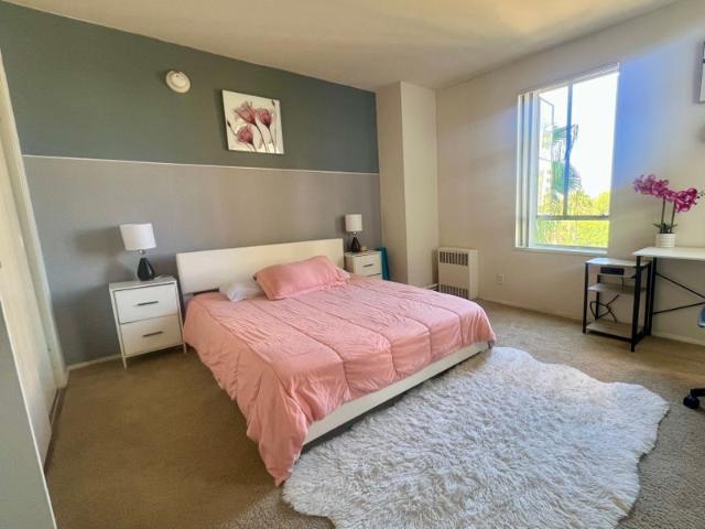 ROOM FOR RENT IN BEVERLY HILLS THE GROVE