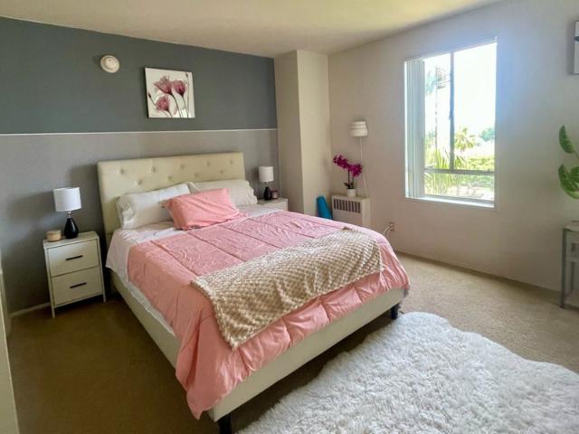 ROOM FOR RENT IN BEVERLY HILLS THE GROVE
