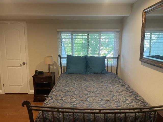 Room for Rent in Culver City