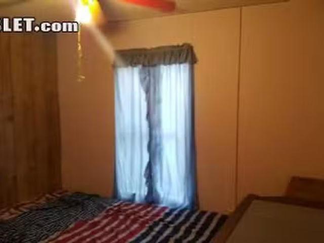 Room for rent in Century