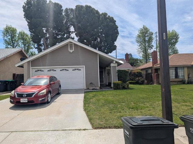 Room for rent in Colton