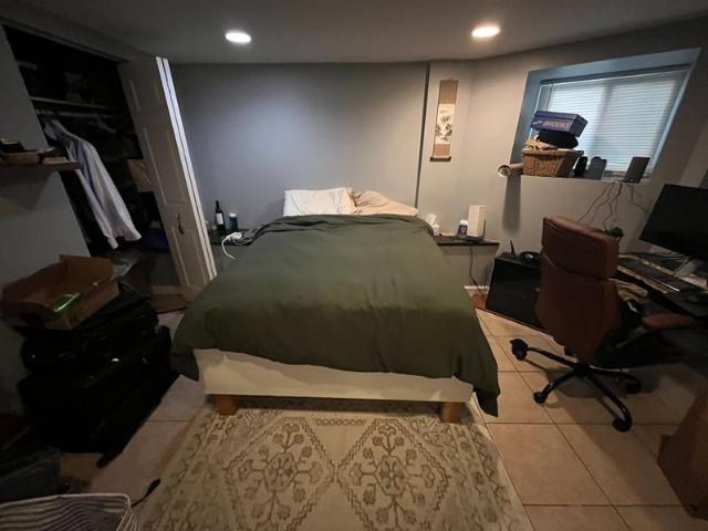 Room for rent in Columbia Heights_AVAILABLE NOW!