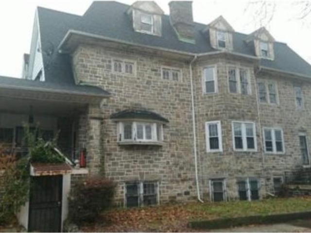 Room for rent in cozy house