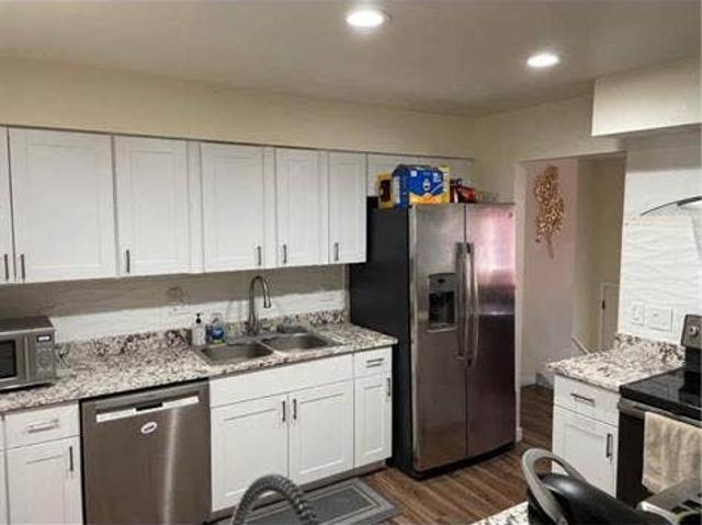 Room for rent in DTC $900