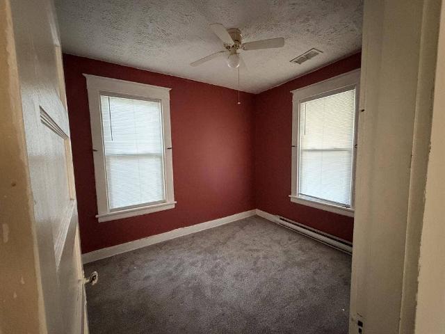 Room for rent in desirable Lakeside