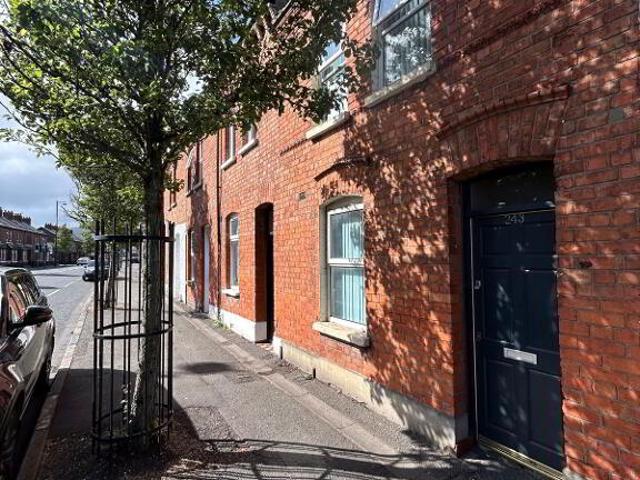 room for rent in Donegall Road, Room1, All Utility Bills Included, Belfast, BT12 5NB