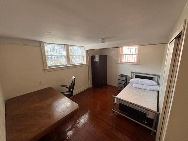 Room for Rent in Elmhurst