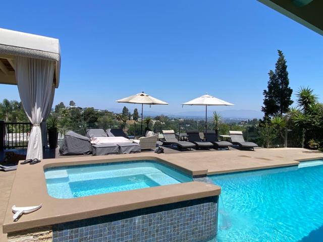 Room for Rent in Fab Hillside Home — Studio City