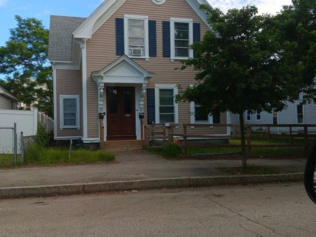 Room for rent in Female apartment