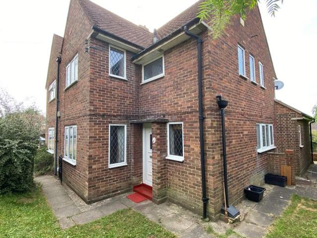 room for rent in Fox Lane, Winchester, SO22 4DY