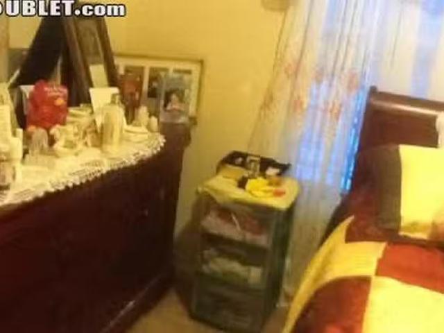 Room for rent in Germantown