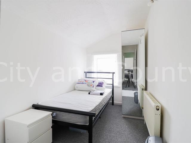 room for rent in Gladstone Street, Rm 4, Peterborough, PE1 2BX