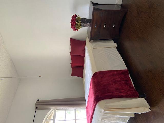 ROOM FOR RENT IN GREAT COMMUNITY