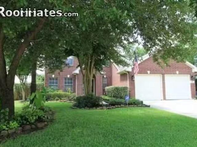Room for rent in Humble