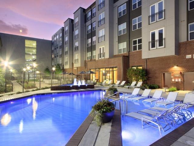 Room for Rent in Herndon, VA | $1,500 All Inclu