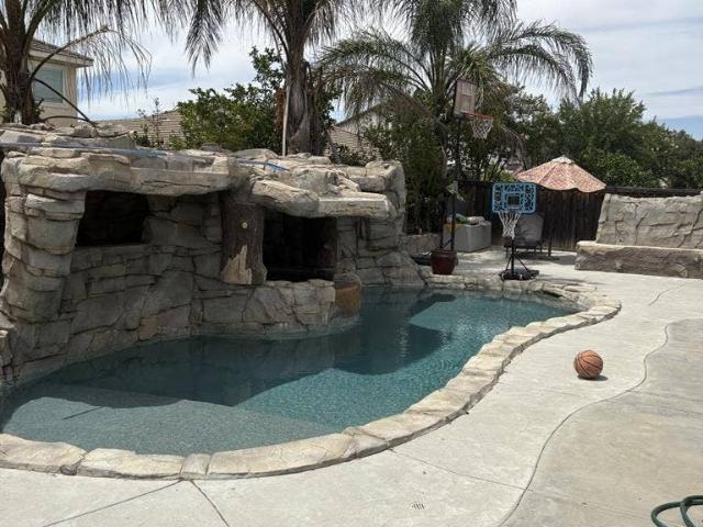 Room for rent in heritage lakes
