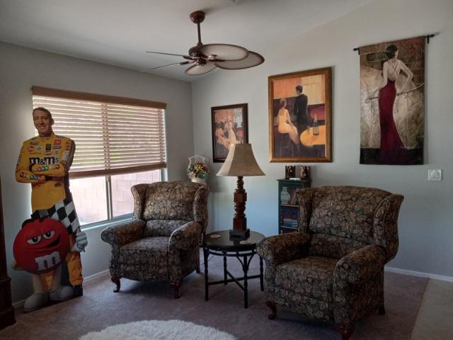 Room for rent in house $850