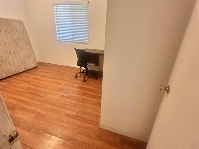 ROOM FOR RENT in IRVINE w/Private Bath, Parking, L
