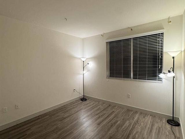 Room for Rent in Irvine Luxury Apt