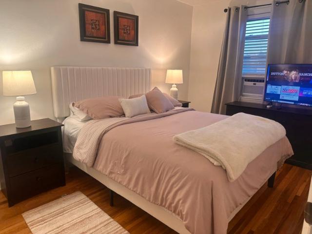 Room for rent in Kew Gardens