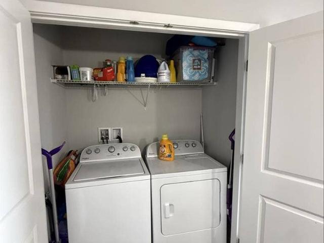 Room for Rent in Luxury Apartment