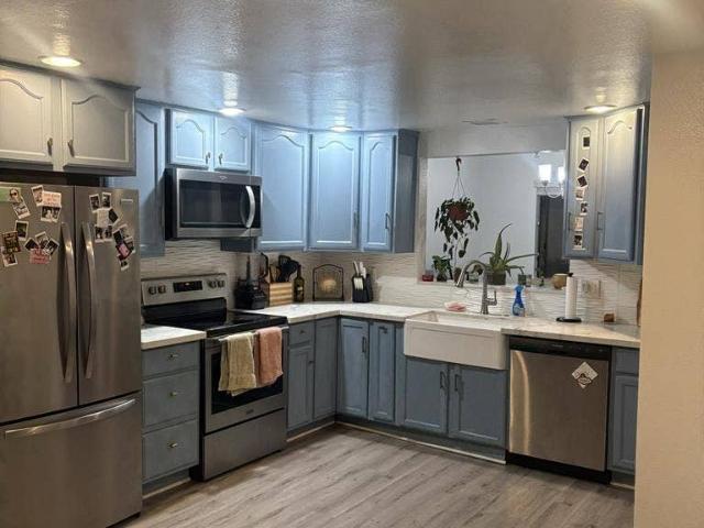 Room for rent in la costa carlsbad!